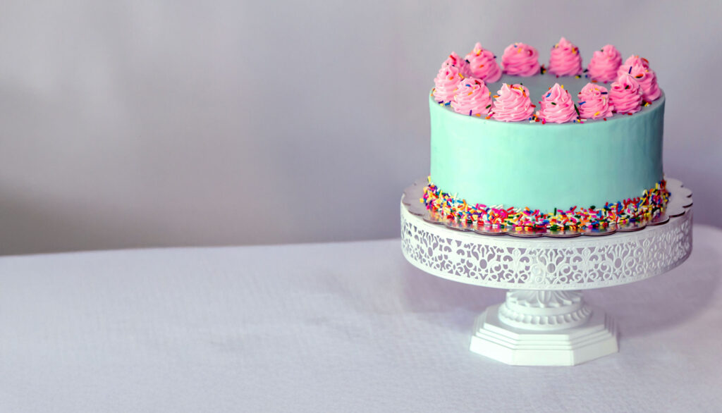 Cake manufacturing machine solutions for dessert and cakes - Coperion